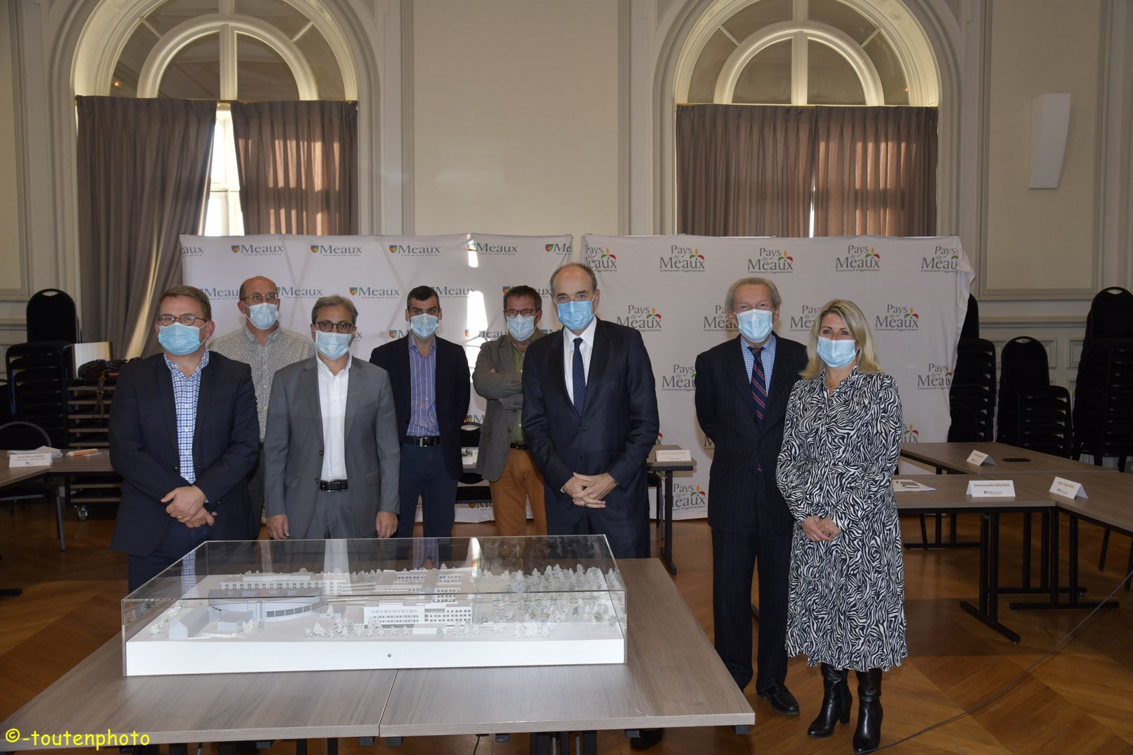 Le nouvel hôpital de Meaux présenté à la presse | Grand Hôpital de l ...